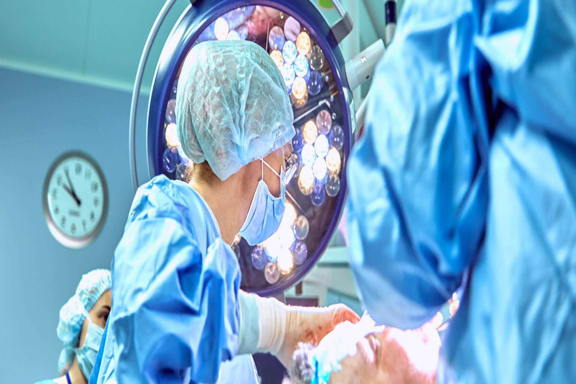 The Neck Lift: Minimally Invasive Surgery To Fix Your Turkey Neck ...